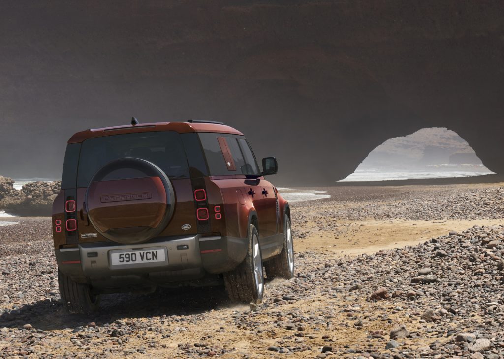 Land Rover Defender 130 officially unveiled! 8-seater LandRover for ...